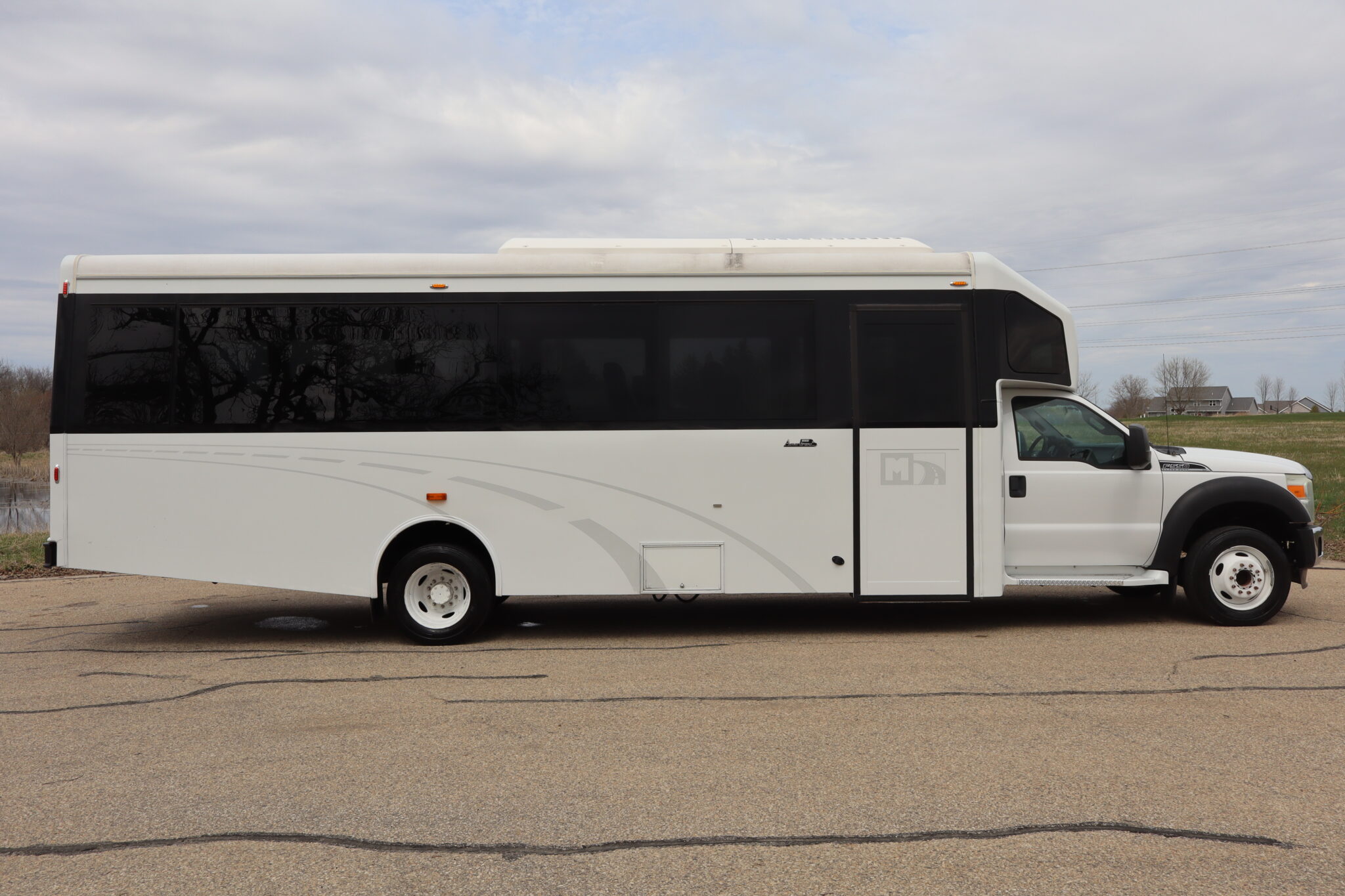 2014 FORD F550 XLT AMERITRANS 31-PASSENGER BUS 6.8L V10 GAS SOUTHERN ...